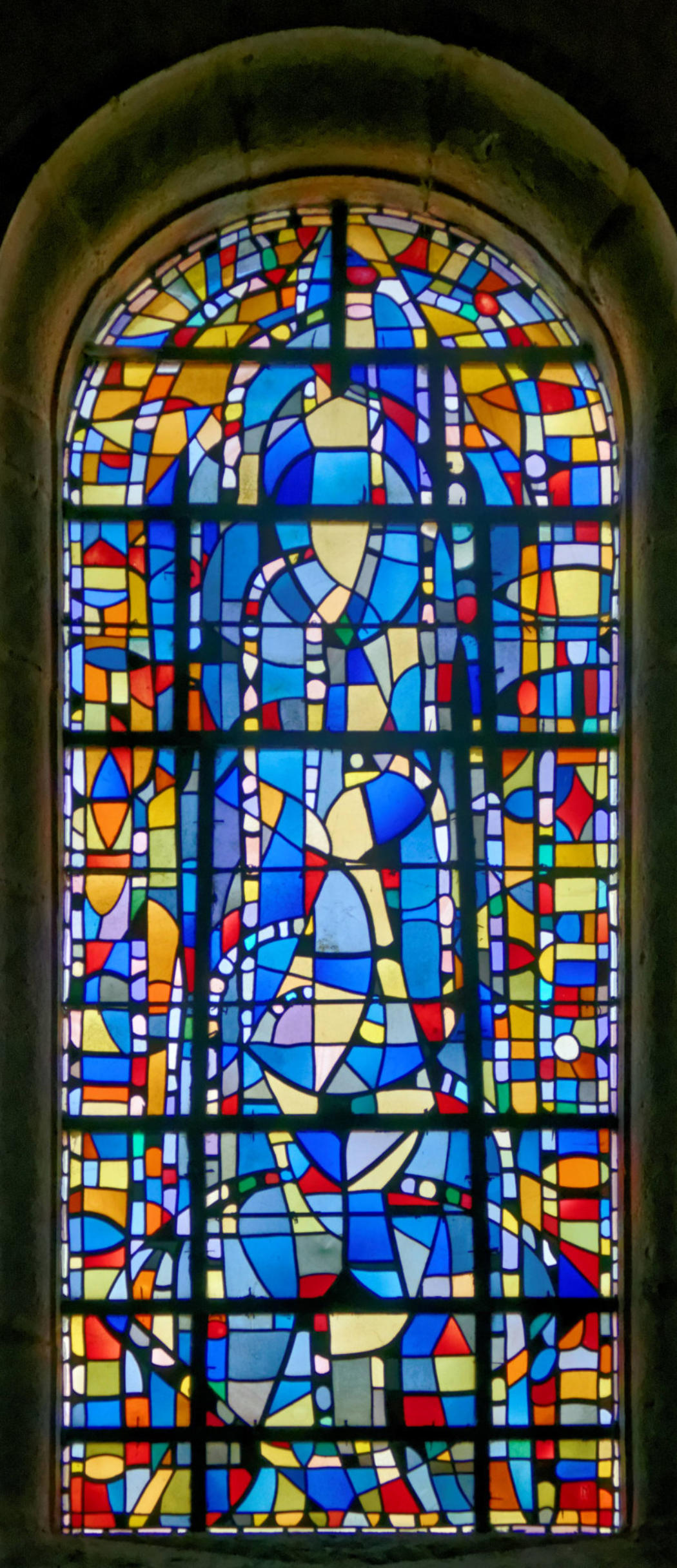(Vitrail) Vitraux de l'église Saint-Michel des Bréseux dans le Doubs